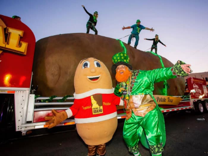The Big Idaho Potato Truck Wraps Up its 8th U.S. Tour - Haul Produce