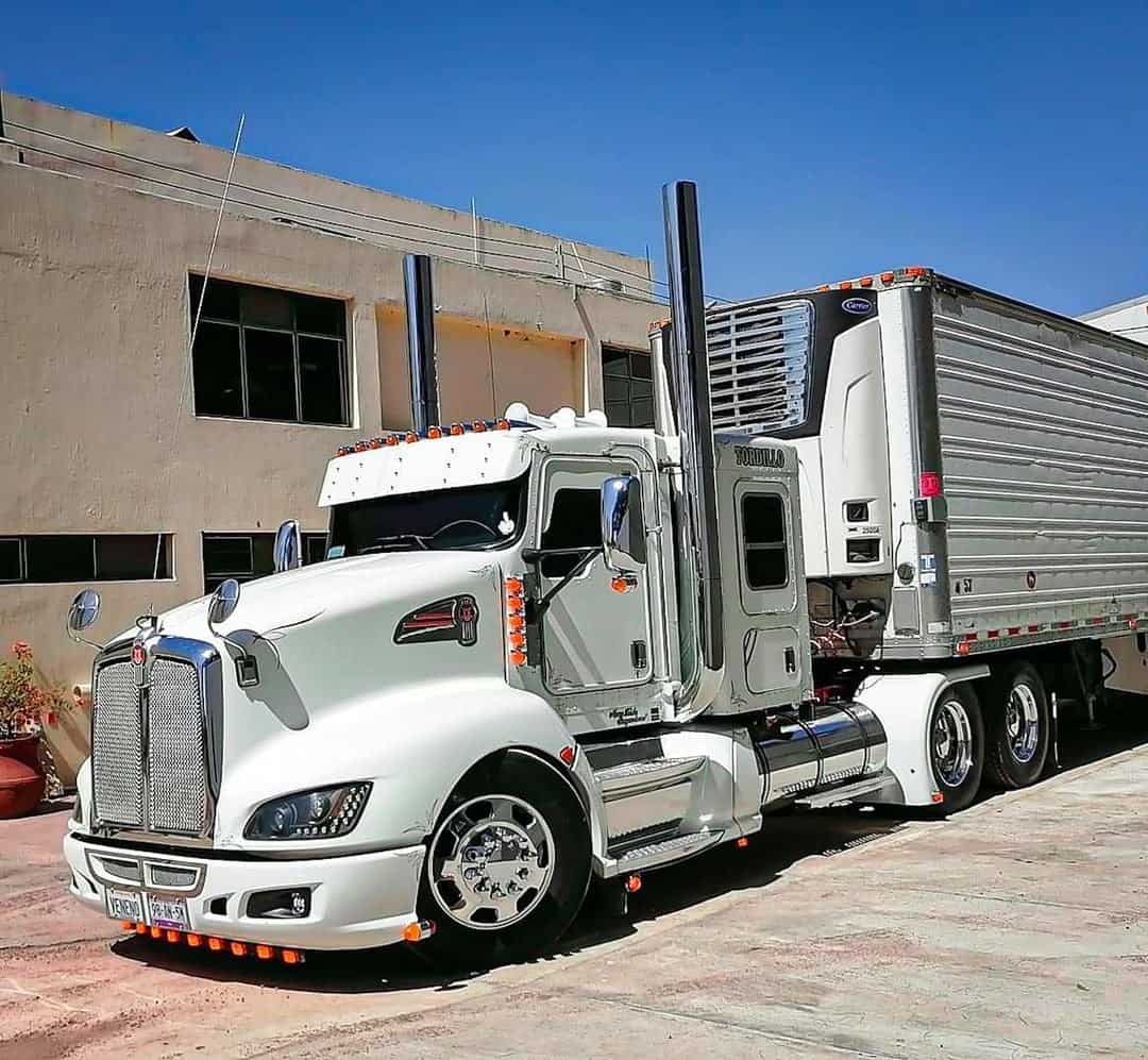 Mexican Grapes are Now Crossing Border at Nogales - Haul Produce